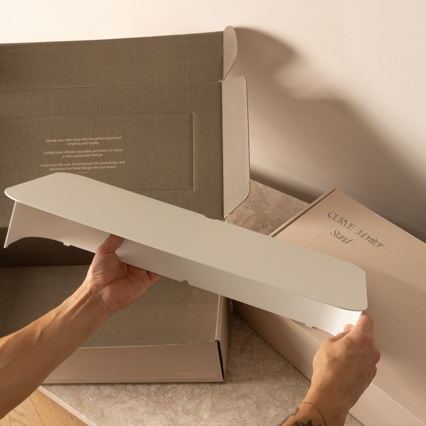 Curve Monitor Stand – Made of Tomorrow